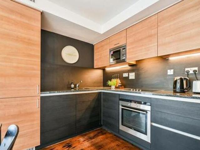 2 Bedroom Flat For Sale In North Greenwich, London