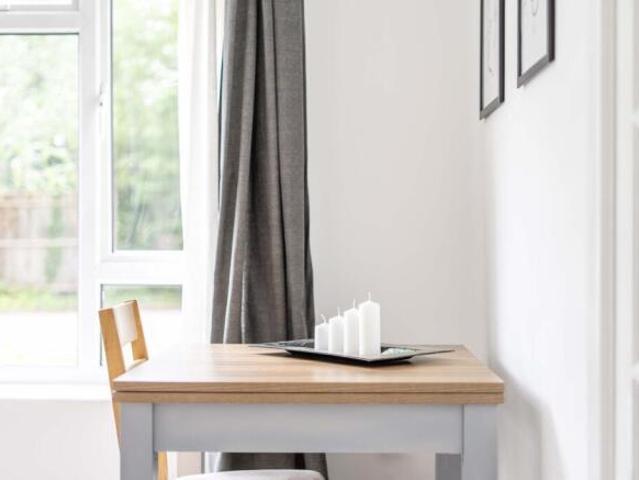 2 bedroom flat for sale in North Hill Court, Andover Road SO22
