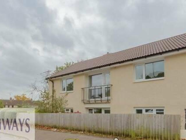 2 bedroom flat for sale in North Road Croesyceiliog NP44