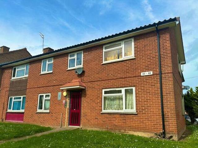 2 Bedroom Flat For Sale In Northampton