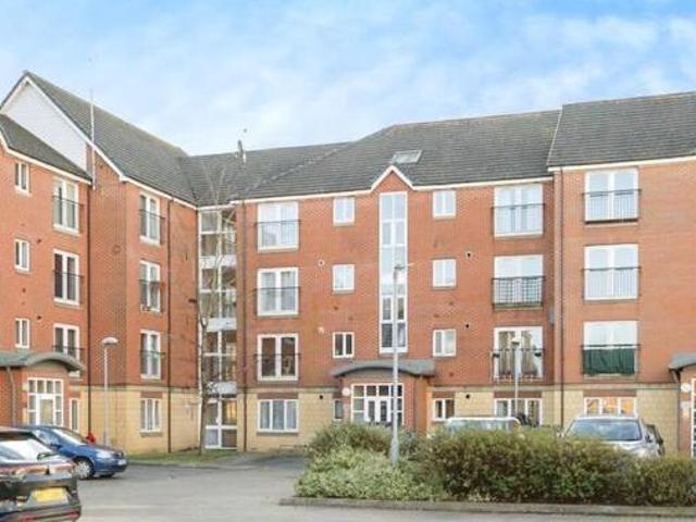 2 Bedroom Flat For Sale In Northampton, Northamptonshire