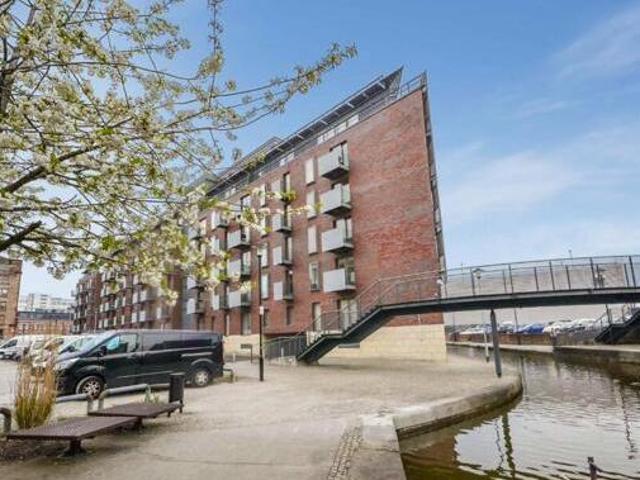 2 Bedroom Flat For Sale In Northern Quarter, Manchester