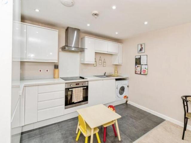 2 bedroom flat for sale in Northlands Road, Southampton, Hampshire, SO15