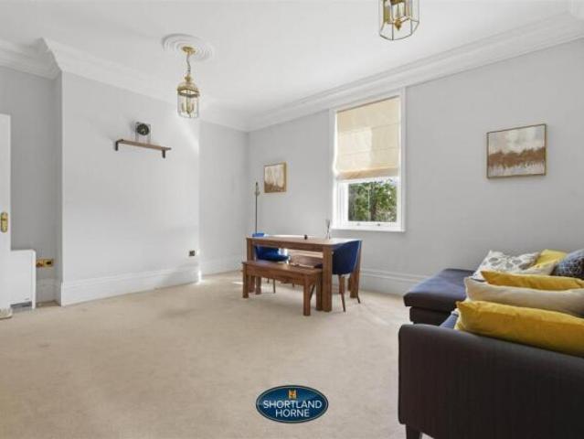 2 bedroom flat for sale in Northumberland Road, Leamington Spa, CV32