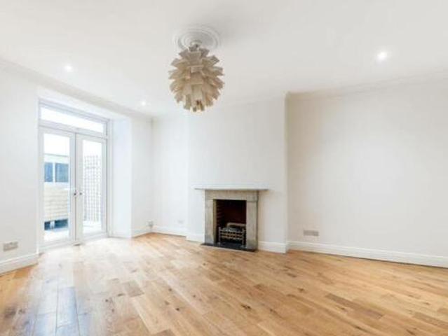 2 Bedroom Flat For Sale In Notting Hill, London