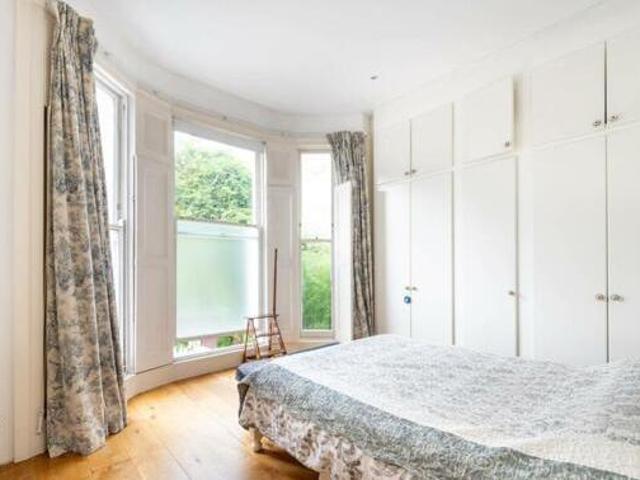 2 Bedroom Flat For Sale In Notting Hill, London