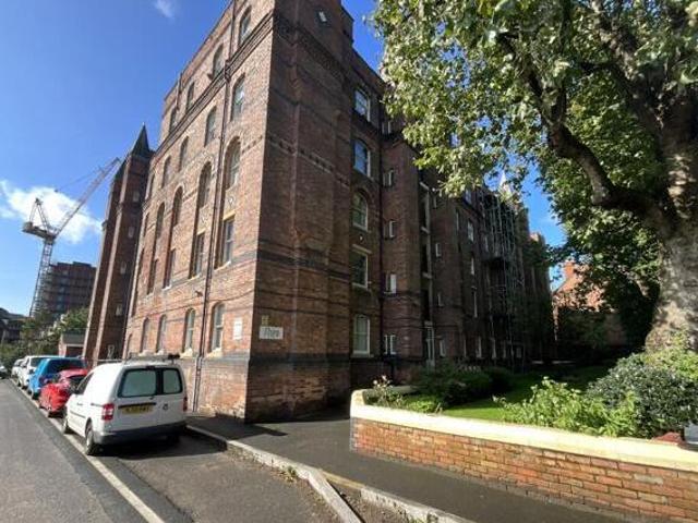 2 Bedroom Flat For Sale In Nottingham