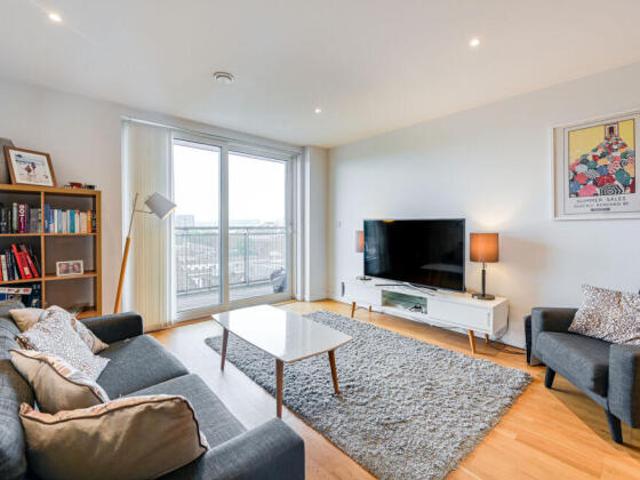 2 bedroom flat for sale in Octavius Street, Deptford, London, SE8