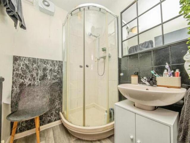 2 bedroom flat for sale in Oakstead Close, Ipswich, Suffolk, IP4