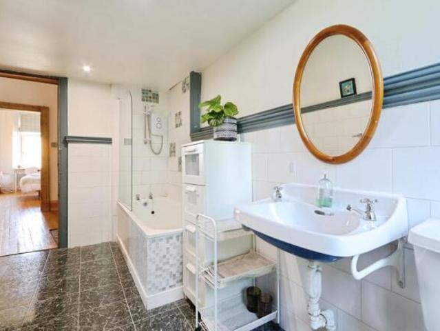 2 bedroom flat for sale in Oban Drive, Glasgow, G20