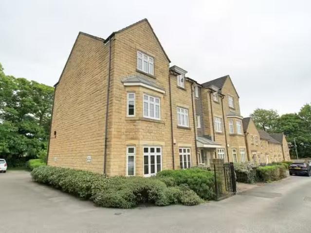 2 bedroom flat for sale in Odile Mews, Bingley, West Yorkshire.