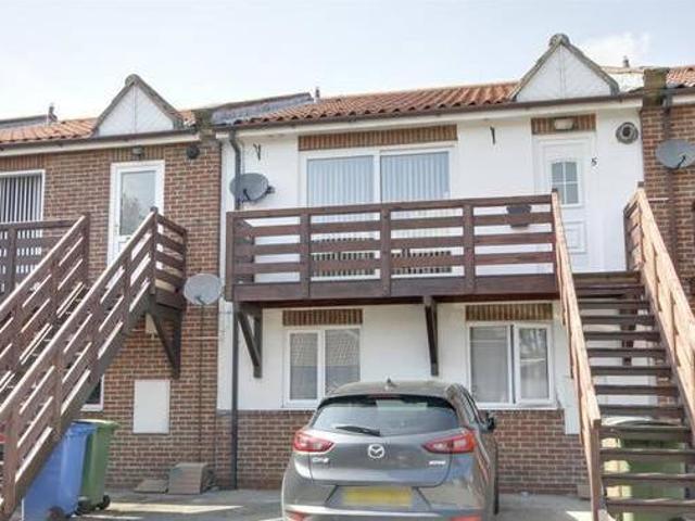 2 bedroom flat for sale in Old Forge Apts Newport Road North Cave Brough HU15