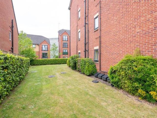 2 bedroom flat for sale in Old Market Street, Blackley, M9