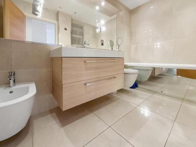 2 bedroom flat for sale in Old Steine, Pavilion Point, BN1