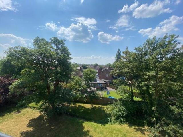 2 bedroom flat for sale in Oriole House, Fog Lane, M19