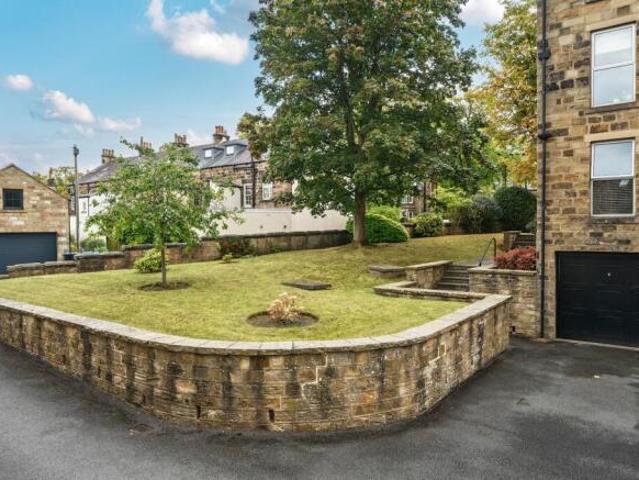 2 bedroom flat for sale in Otley Road, Duchy Court, HG2