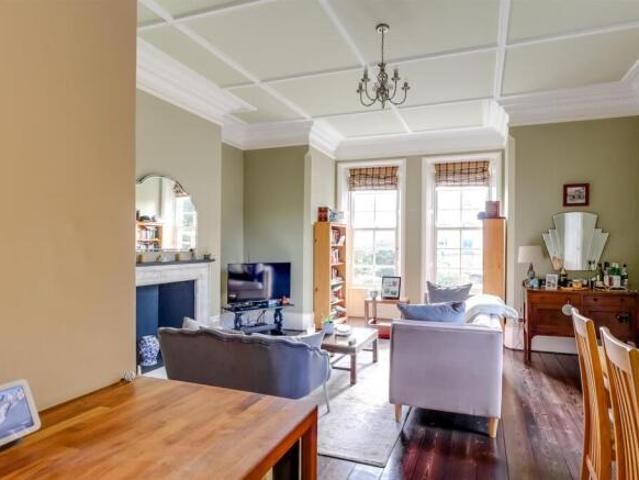 2 bedroom flat for sale in Overton Park Road, Cheltenham, GL50