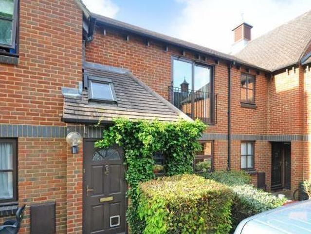 2 Bedroom Flat For Sale In Oxford