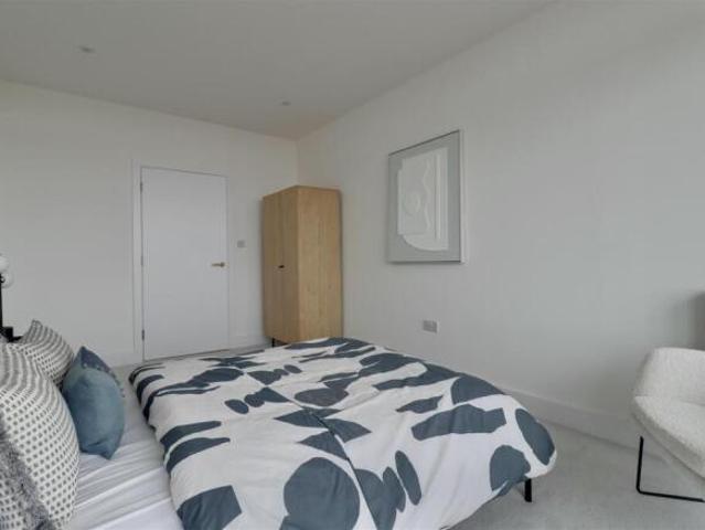 2 bedroom flat for sale in Palmerston Road, Southsea, PO5