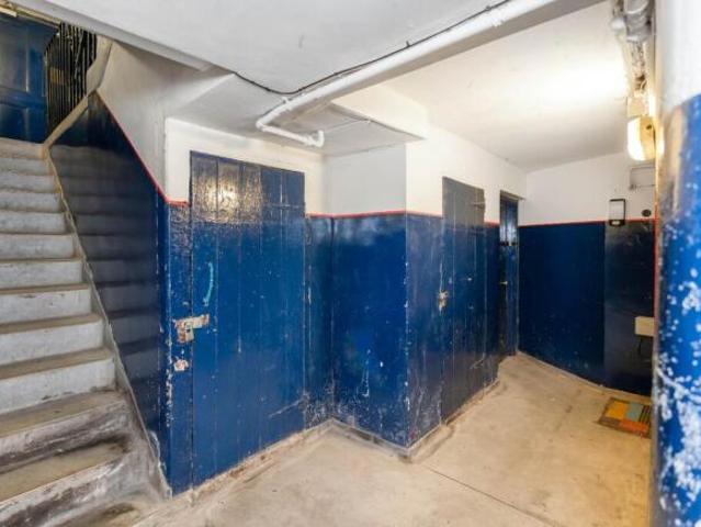 2 bedroom flat for sale in Parkside Street, Edinburgh, EH8