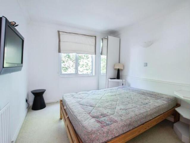 2 bedroom flat for sale in Parsonage Road, Bournemouth, BH1