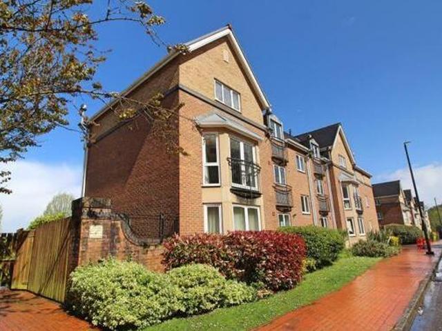 2 Bedroom Flat For Sale In Penarth Marina, Penarth