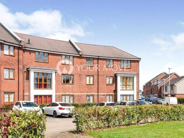 2 bedroom flat for sale in Peggs Way, Basingstoke, Hampshire, RG24