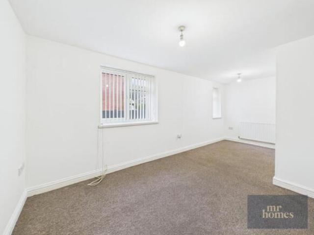 2 bedroom flat for sale in Perrots Close, Cardiff, CF5
