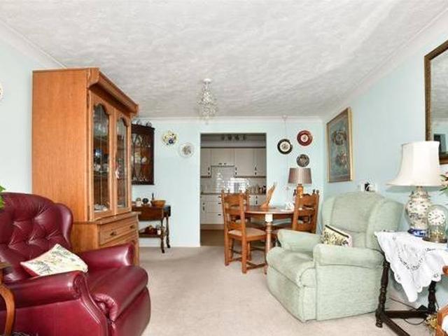 2 bedroom flat for sale in Pier Avenue Herne Bay Kent CT6