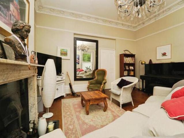 2 bedroom flat for sale in Pittville Lawn, Gloucestershire, GL52