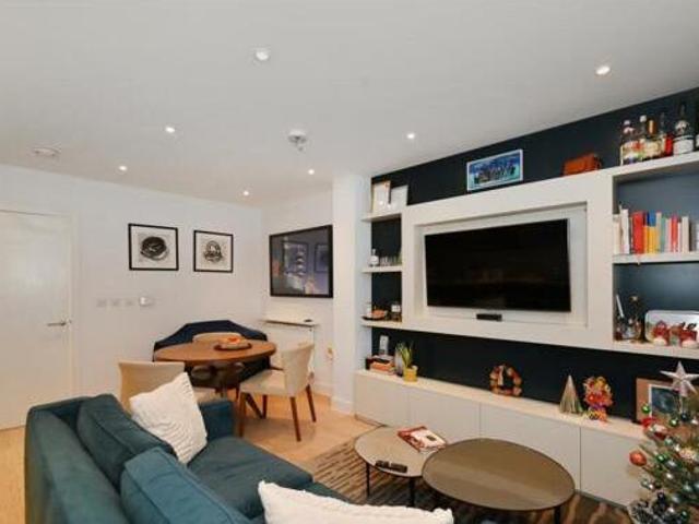 2 Bedroom Flat For Sale In Pocock Street, London