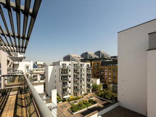 2 Bedroom Flat For Sale In Point Pleasant, London
