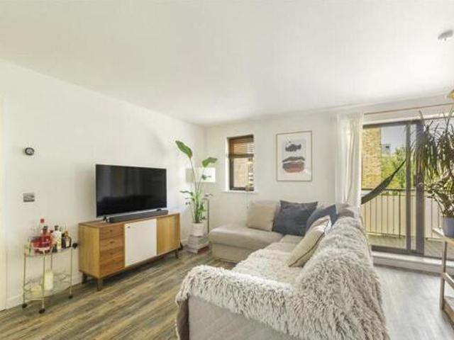 2 Bedroom Flat For Sale In Poplar