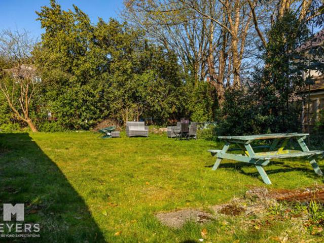 2 bedroom flat for sale in Portchester Road, Bournemouth, BH8 8LA, BH8