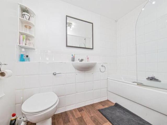 2 bedroom flat for sale in Pownall Road, Ipswich, IP3