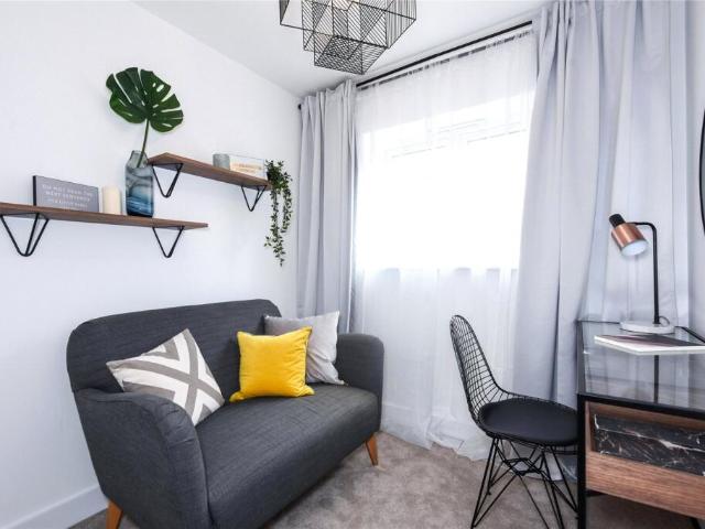 2 bedroom flat for sale in Prospect Mews, Reading, Berkshire, RG1