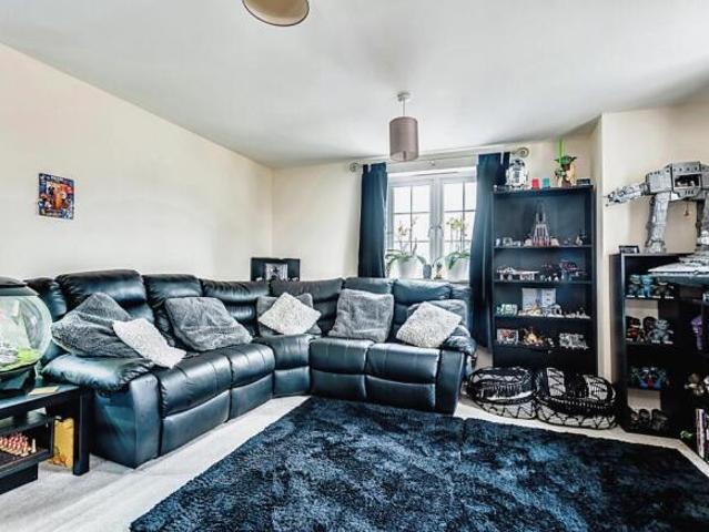 2 bedroom flat for sale in Prospero Way, Swindon, Wiltshire, SN25