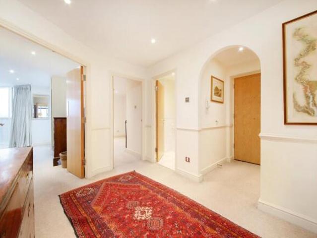 2 bedroom flat for sale in Prices Court, Cotton Row, SW11