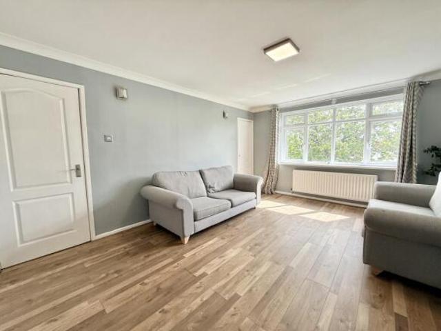 2 bedroom flat for sale in Priestsfield Close, Sunderland, SR3