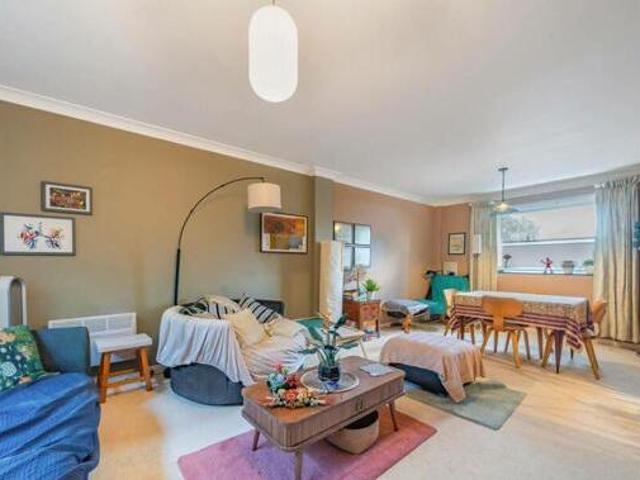 2 Bedroom Flat For Sale In Primrose Hill, London