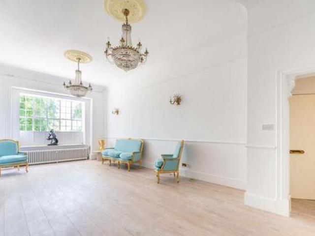 2 Bedroom Flat For Sale In Primrose Hill, London