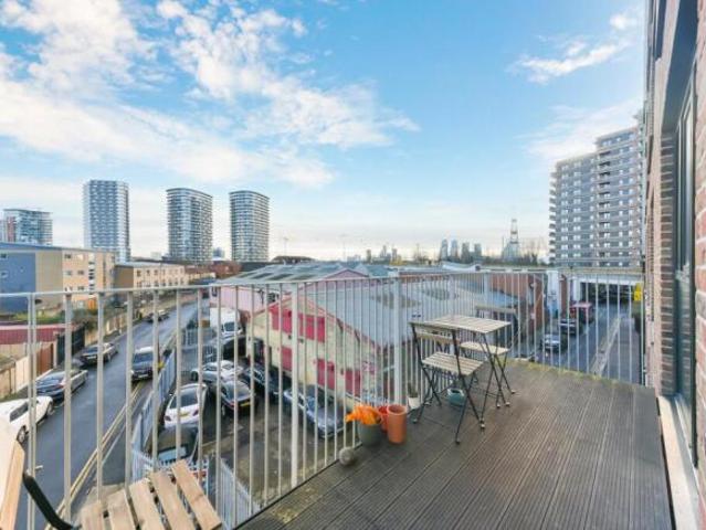 2 bedroom flat for sale in Prince Court, 5 Nelson Street, London, E16