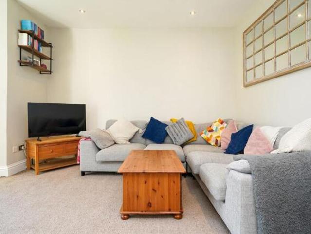 2 bedroom flat for sale in Priory Road, Sheffield, S7