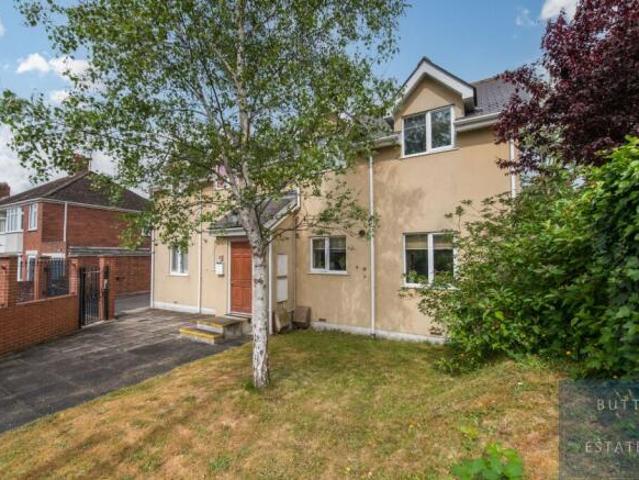 2 bedroom flat for sale in Priory View, Exeter, EX4