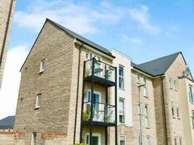 2 Bedroom Flat For Sale In Purton, Swindon