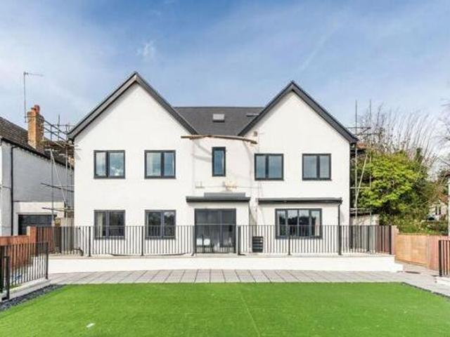 2 Bedroom Flat For Sale In Purley