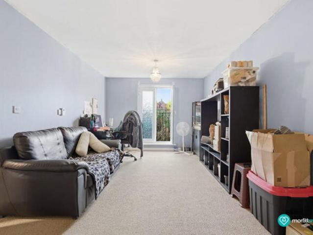 2 bedroom flat for sale in Queen Mary Rise, Parklands, S2 1JL, S2