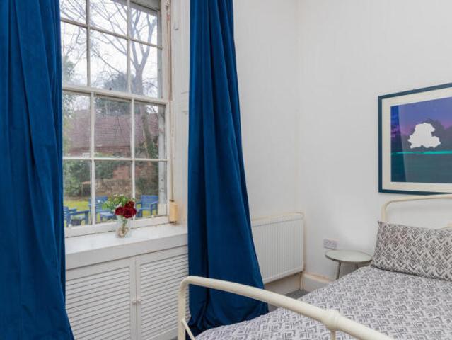 2 bedroom flat for sale in Queens Park Avenue, Queenspark, G42