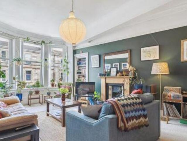 2 Bedroom Flat For Sale In Queens Park, Glasgow