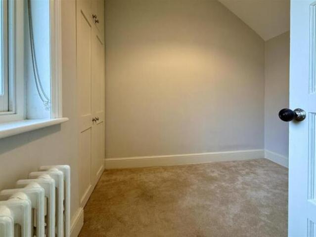 2 bedroom flat for sale in Queens Road, Cheltenham, GL50